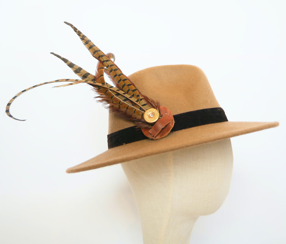 Feather hat pin - large – Ferne England